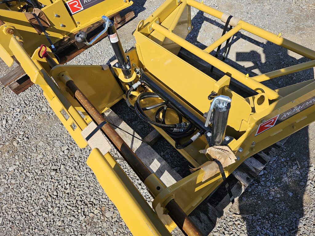 Roadrunner MTS Multitask Paver/Spreader – TN Skid Steer Supply