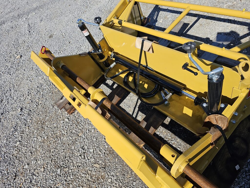 Roadrunner MTS Multitask Paver/Spreader – TN Skid Steer Supply