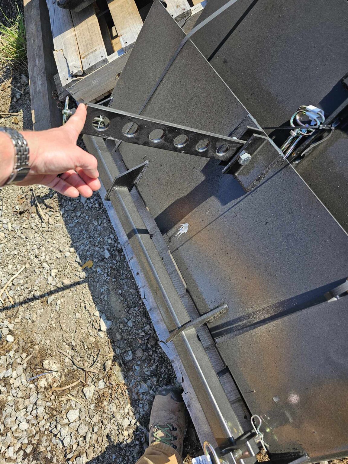 BPT Universal Quick Attach to 3pt Hitch Adapter – TN Skid Steer Supply